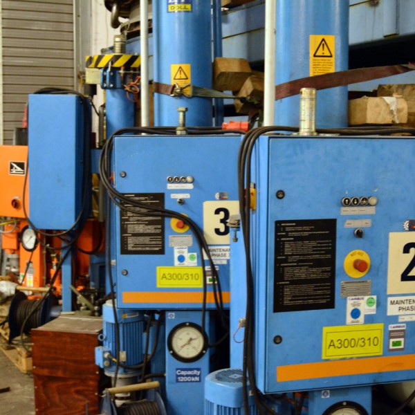 Hycom Hydraulic Cart HT2000-E/1-S Mobile Test Stand – aerosnip GmbH ...